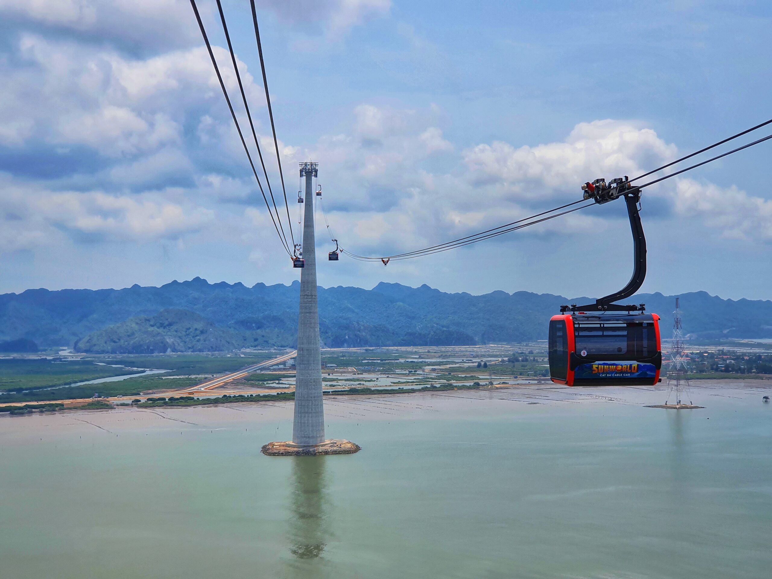 World Record: World’s Tallest Cable Car Tower, Vietnam – Bamboo ...