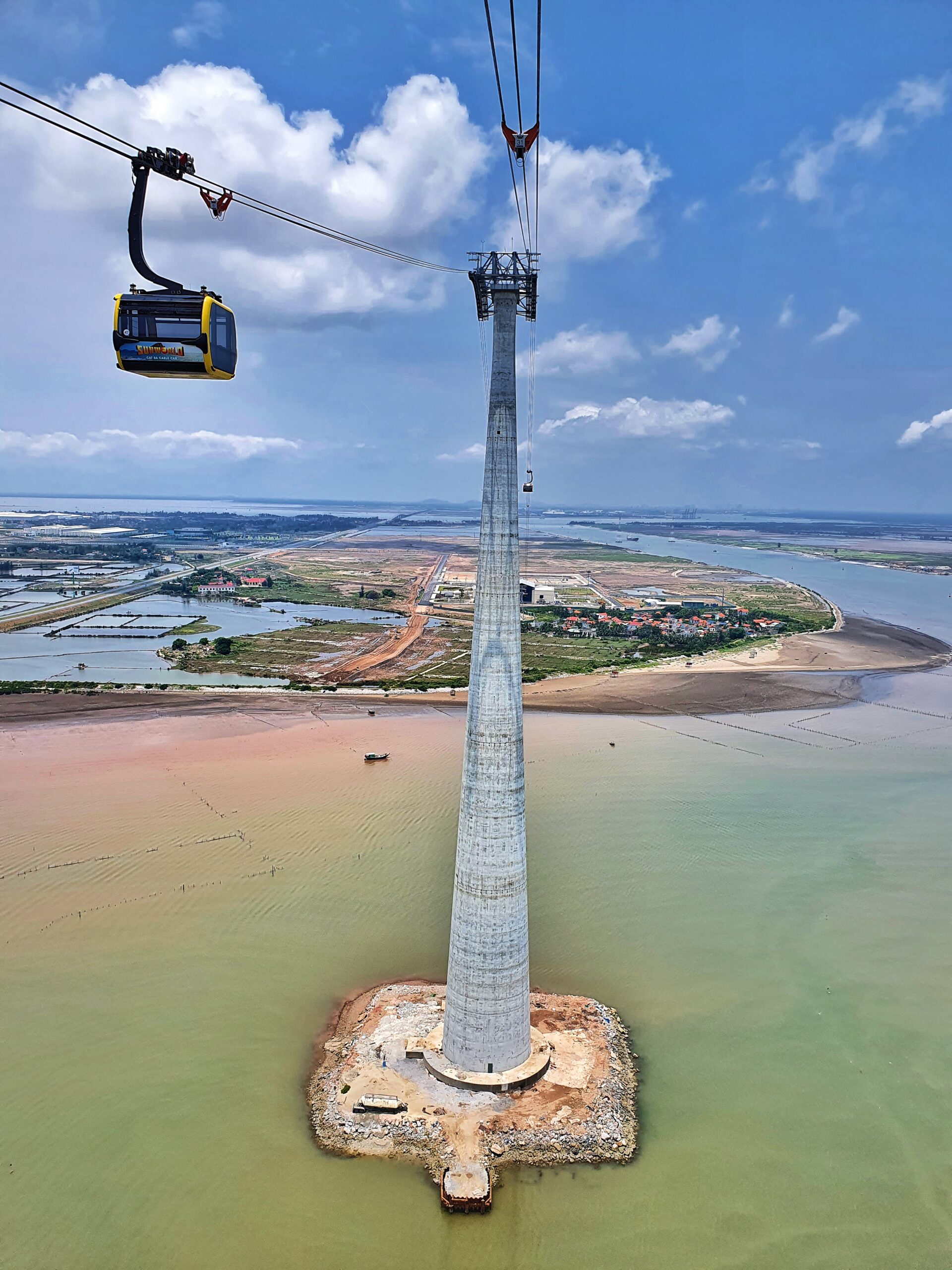 World Record: World’s Tallest Cable Car Tower, Vietnam – Bamboo ...